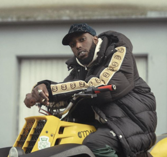 BAKARI : l'étoile montante du rap belge ! - Raplume