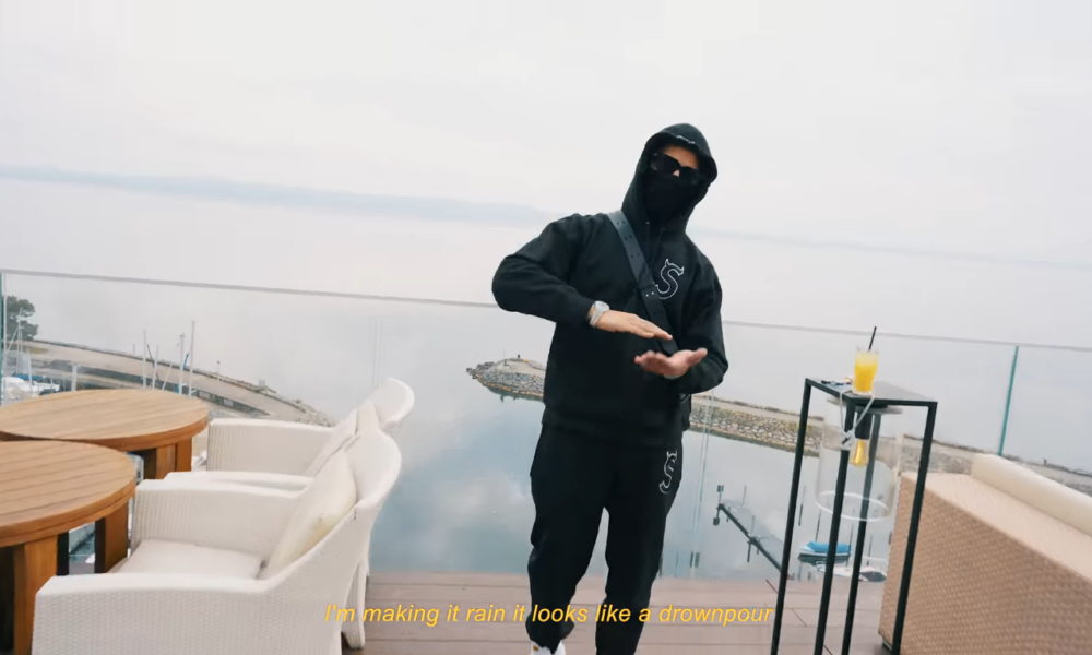 Ashe22 envoie le visuel de "Potion" ! - Raplume